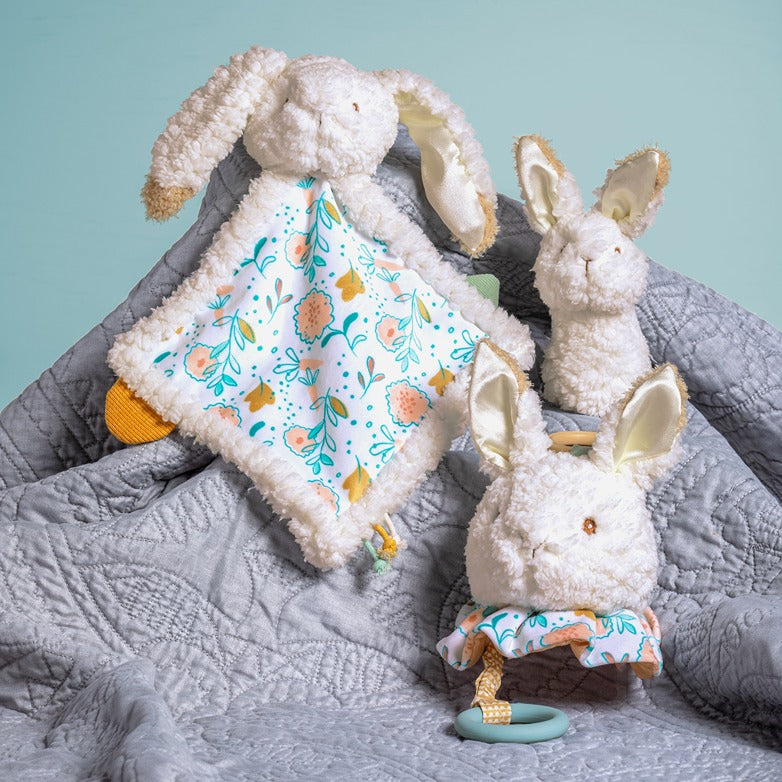 Oatmeal Soft Bunny Pull Musical – Bumbles & Boo
