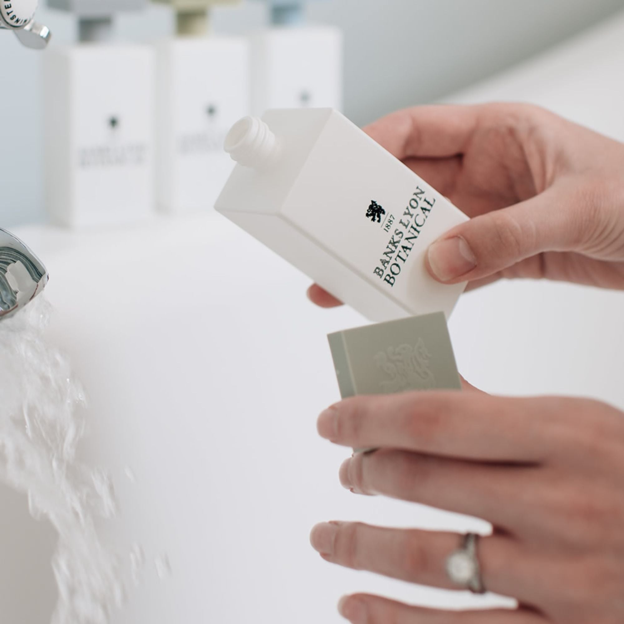 Banks Lyon Baby Bath & Massage Oil (50ml) - Skincare – Bumbles & Boo