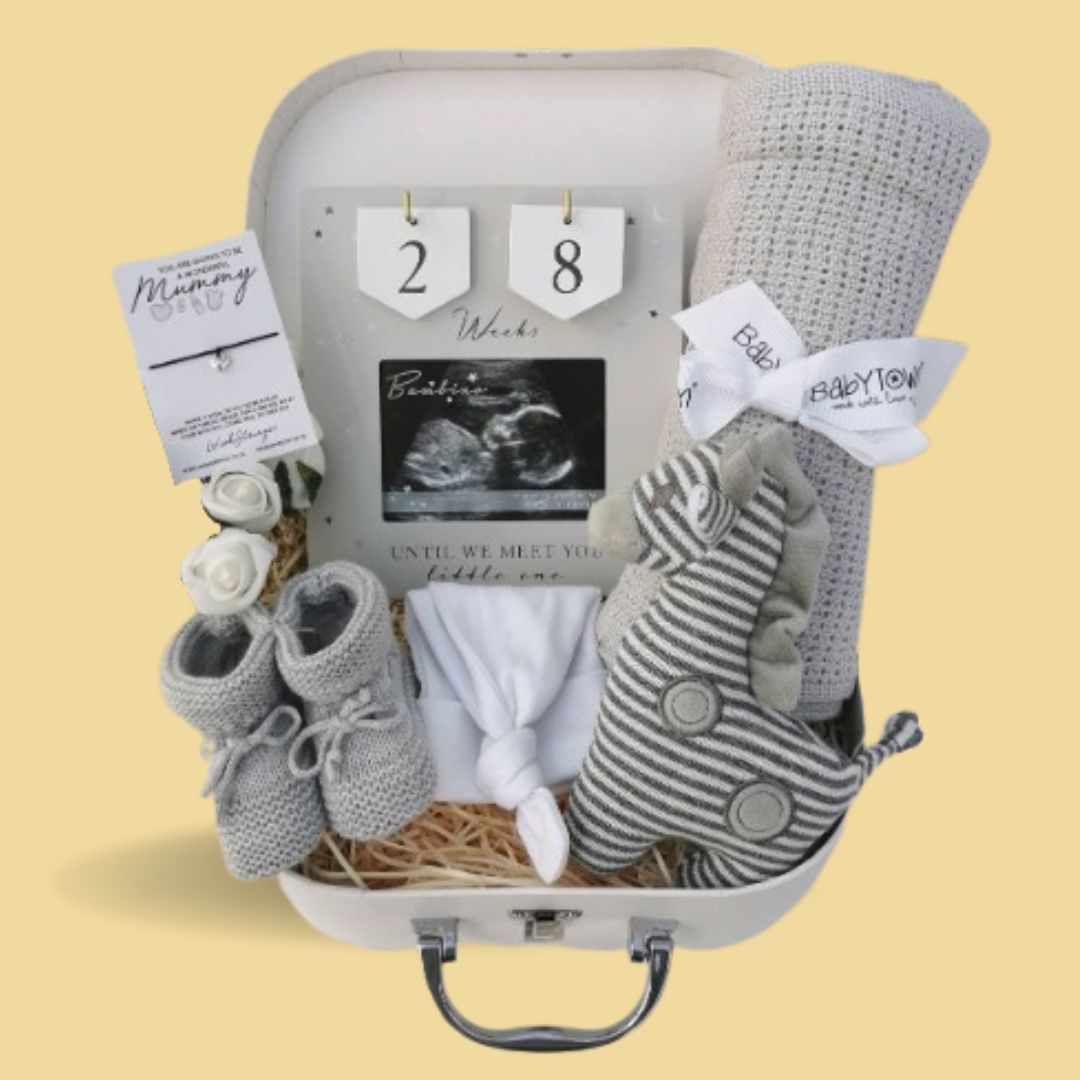 Pregnancy Gifts | Presents for Every Trimester | Bumbles & Boo